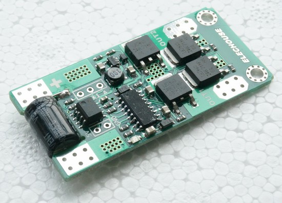 Controlling part could be prevented from the interference from motor ...